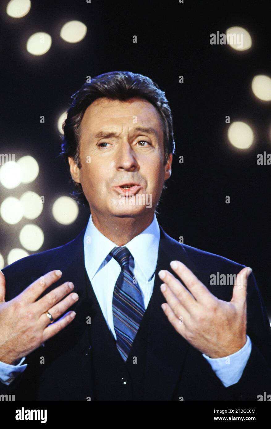 Entertainer Peter Alexander in seiner Show, 1985 Stock Photo - Alamy