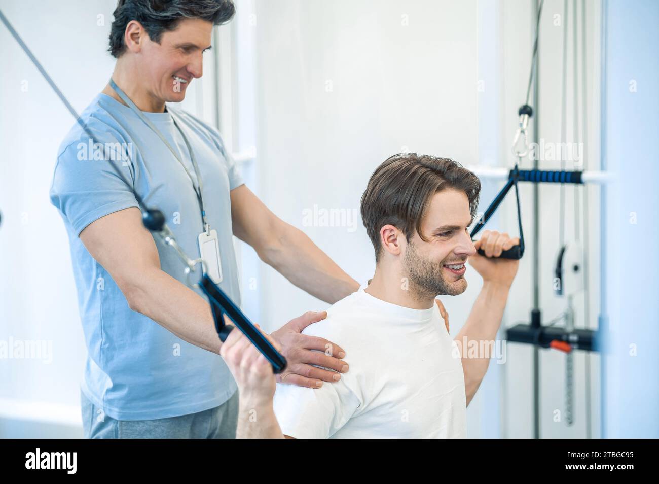 Physical therapy man hi-res stock photography and images - Alamy