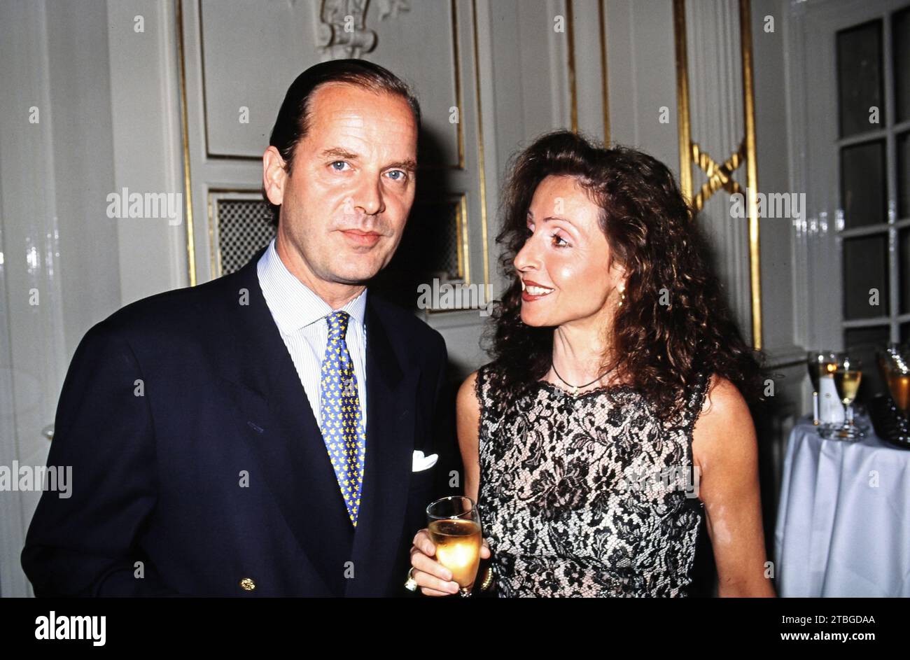 Sängerin Vicky Leandros mit Ehemann Enno von Ruffin, bei einer ...