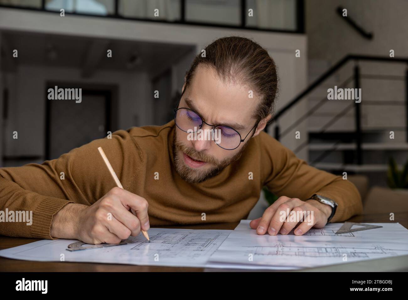 Man planning hi-res stock photography and images - Alamy