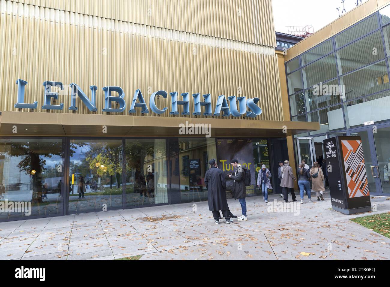 Lenbachhaus museum in Munich Stock Photo - Alamy