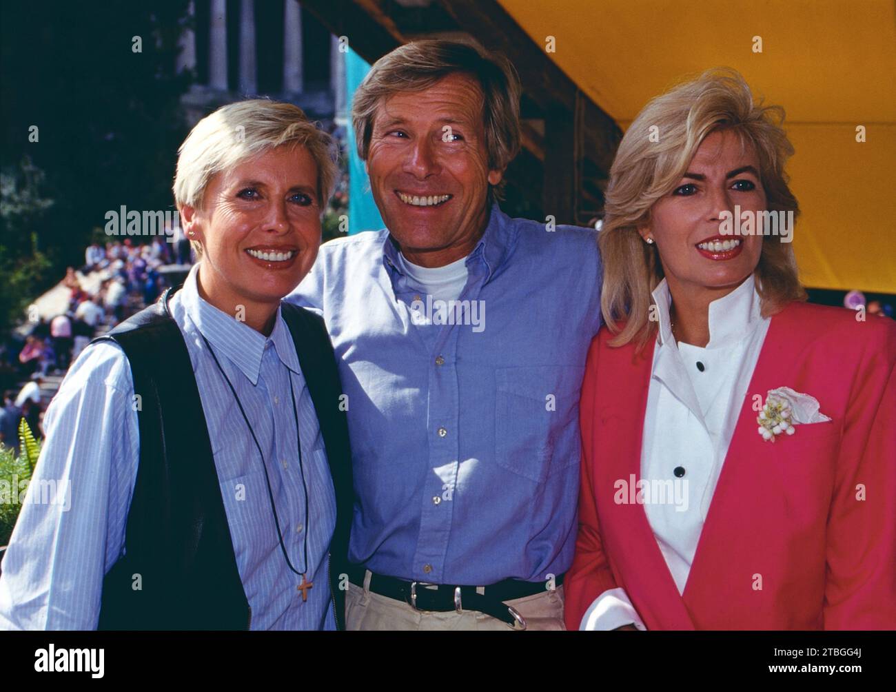 Hella und Horst Janson mit Schauspielerin Christiane Krüger in München ...
