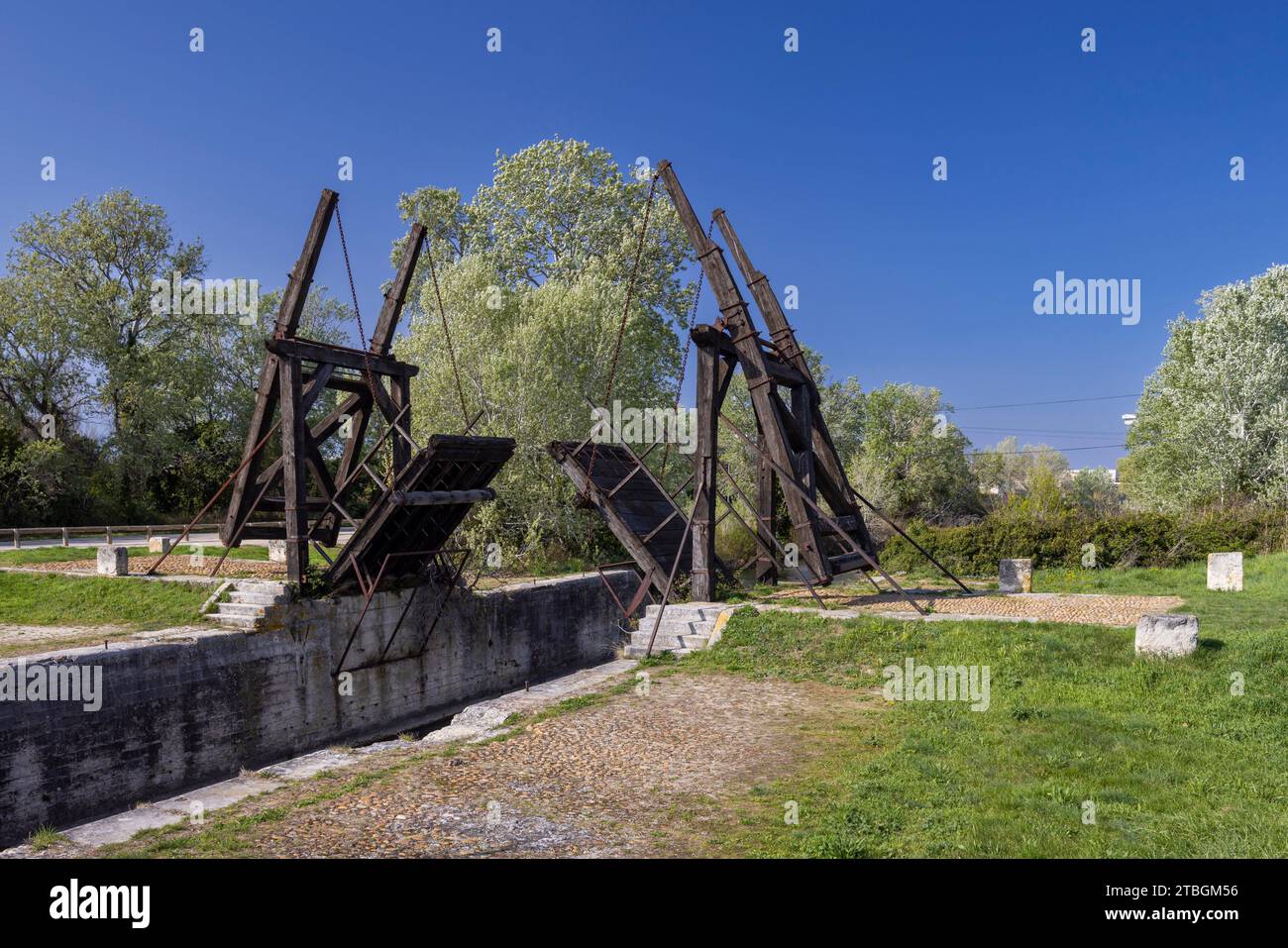 Vincent van gogh the bridge of arles hi-res stock photography and ...