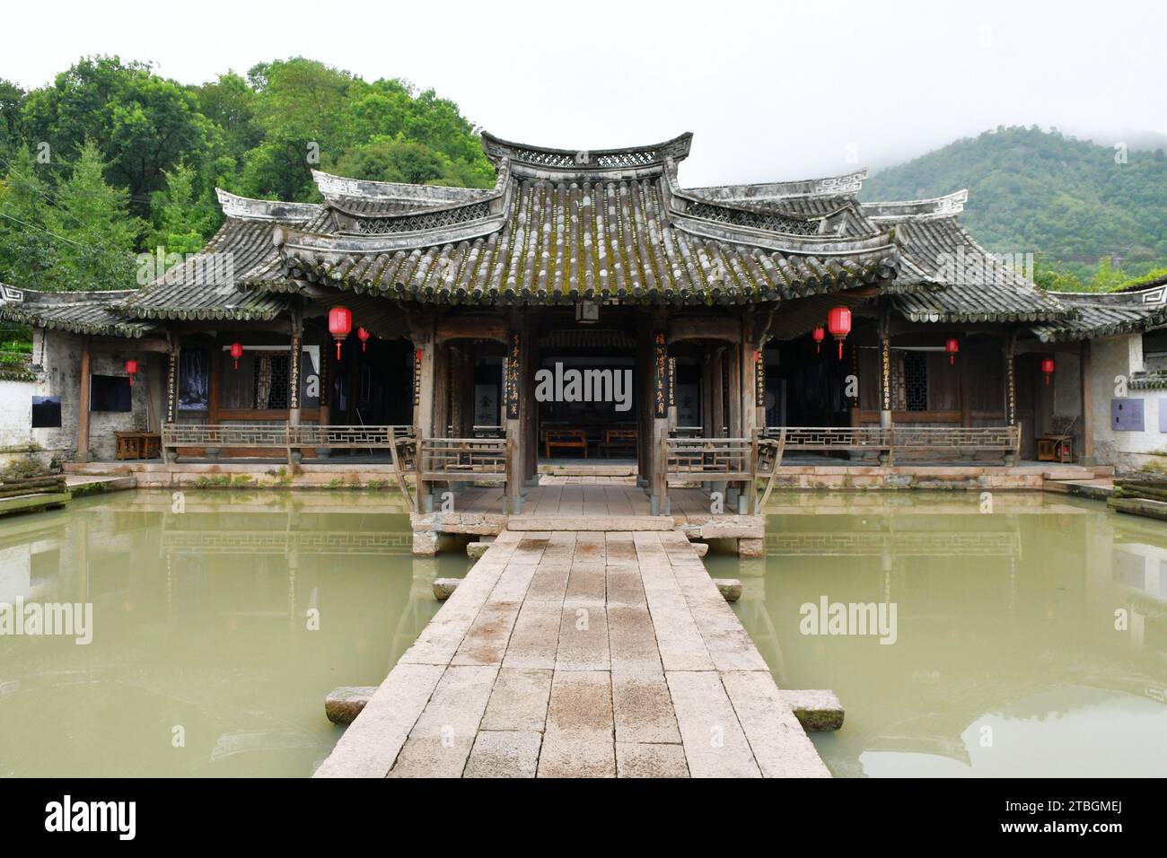 Traditional building photo hi-res stock photography and images - Alamy