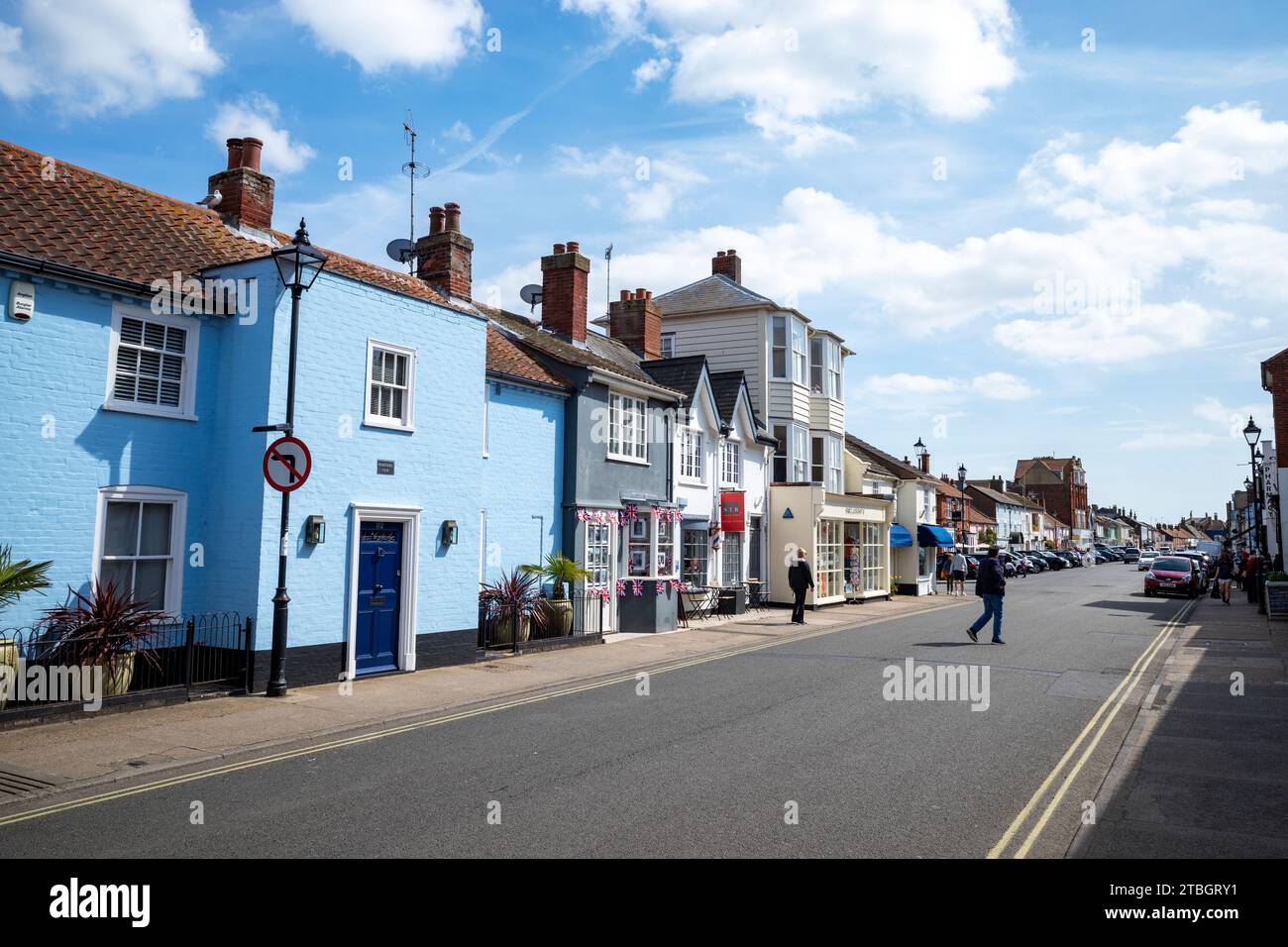 High street shops aldeburgh hi-res stock photography and images - Alamy