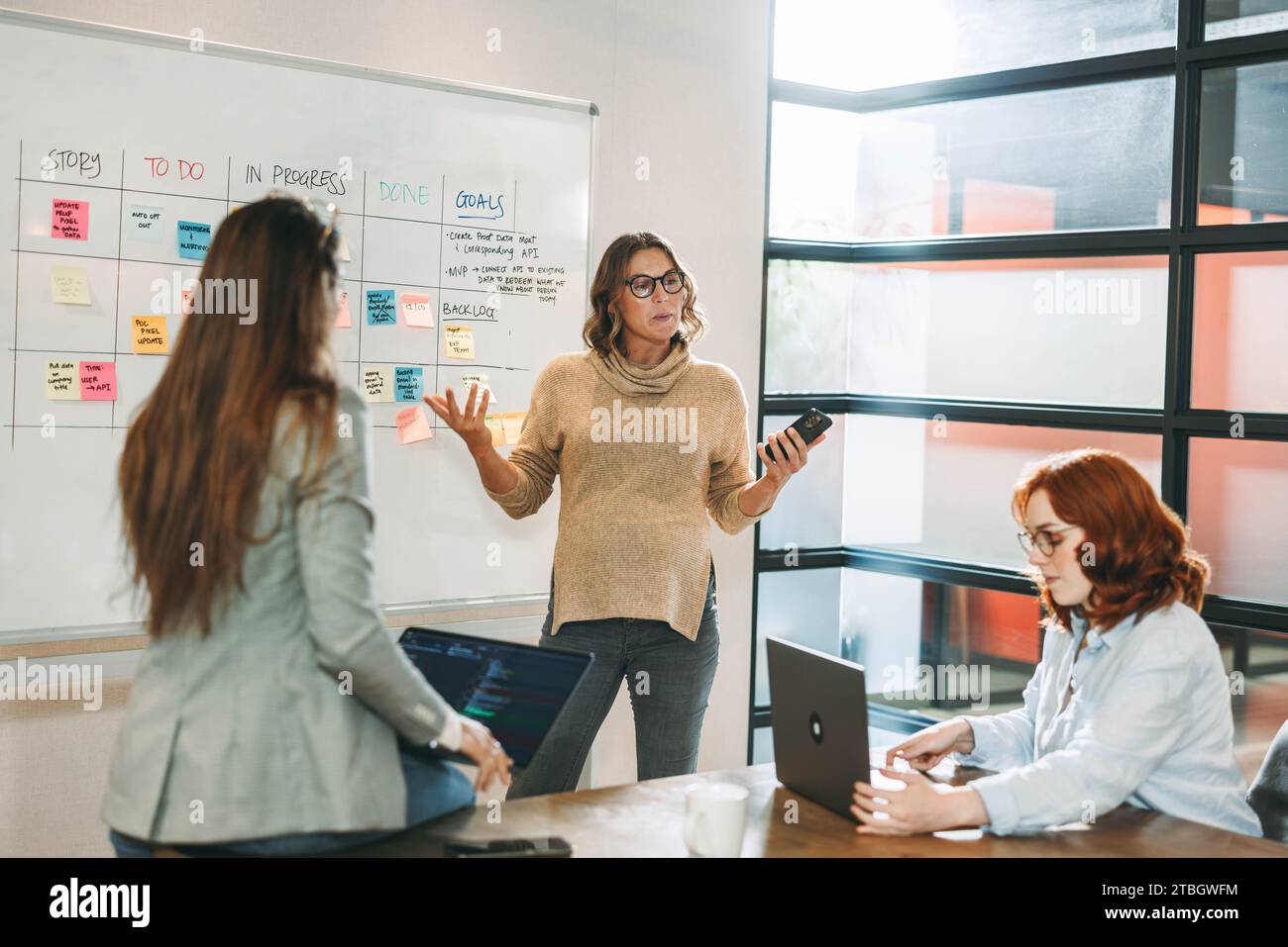 Scrum master hi-res stock photography and images - Alamy
