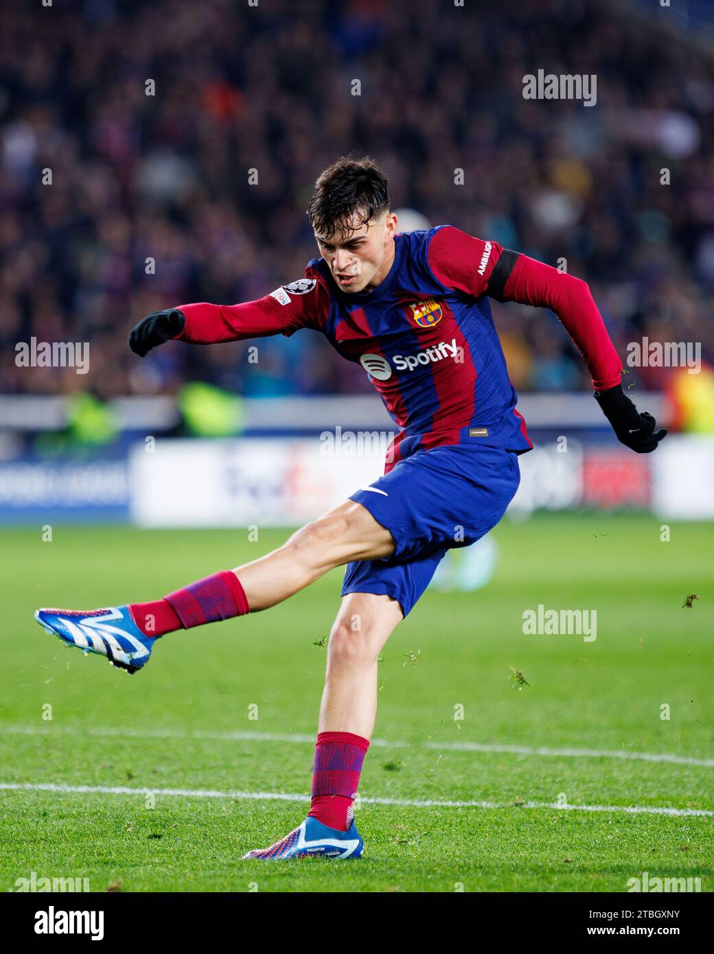 BARCELONA - NOV 28: Pedri in action during the Champions League match ...