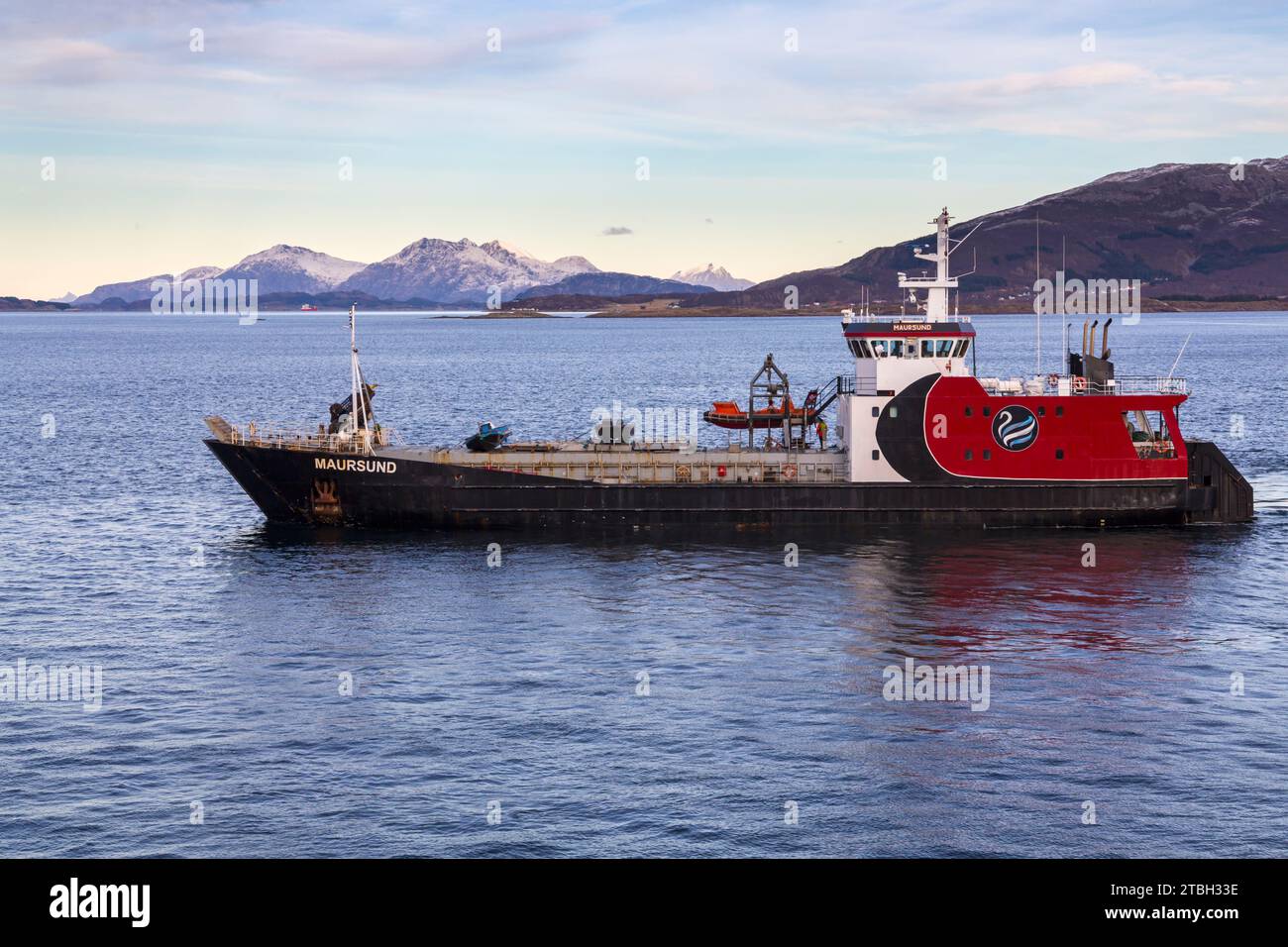Maursund landing craft hi-res stock photography and images - Alamy