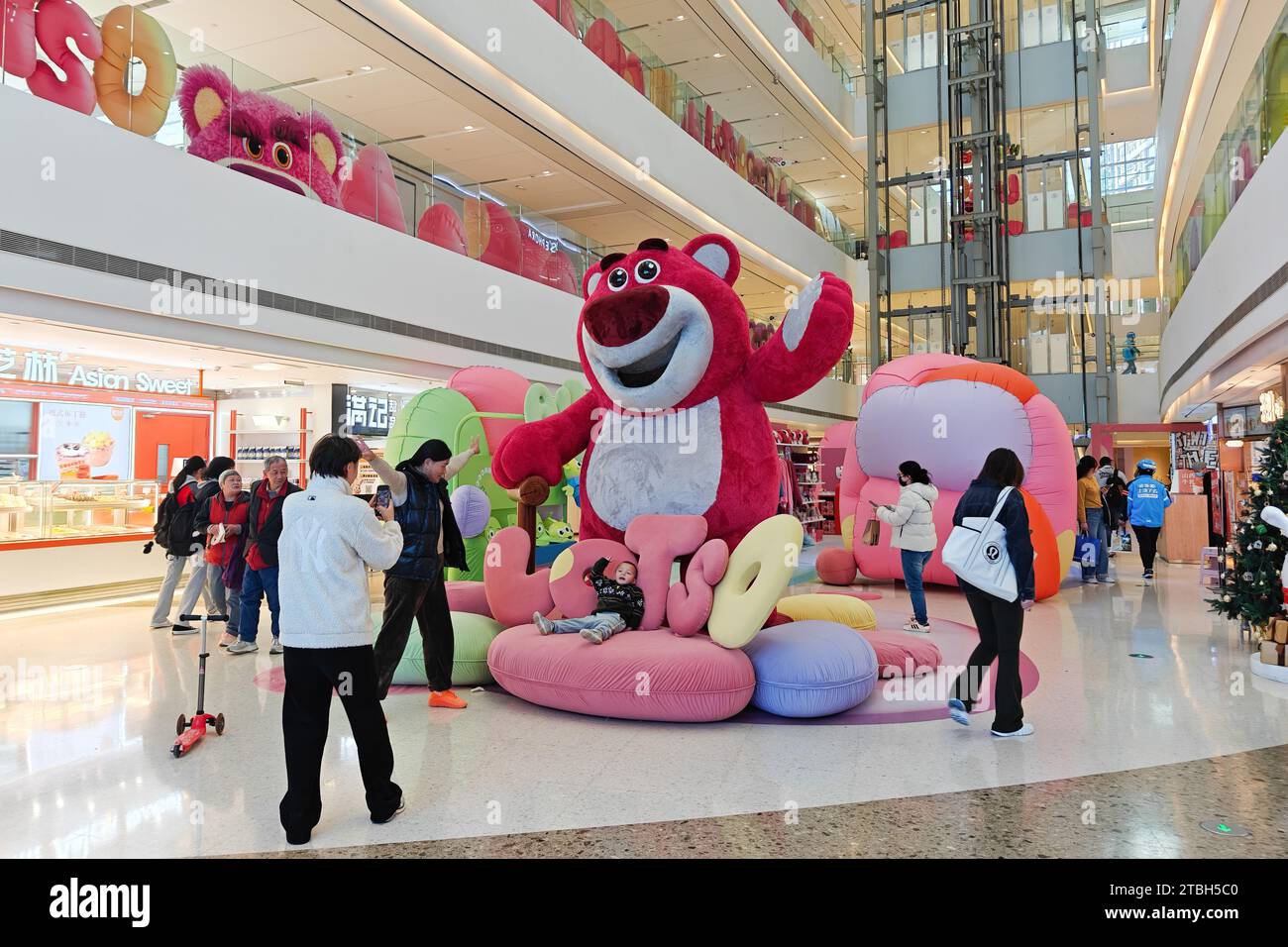 SHANGHAI, CHINA - DECEMBER 7, 2023 - Visitors shop for Disney IP ...