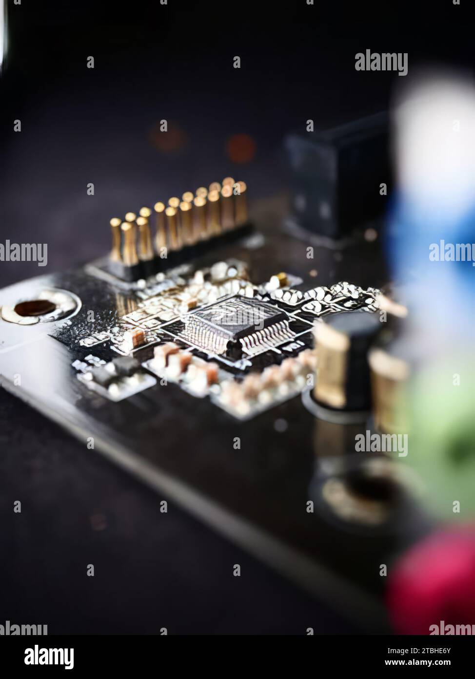 Michrochip, comptuer processor and motherboard, computer circuits and ...
