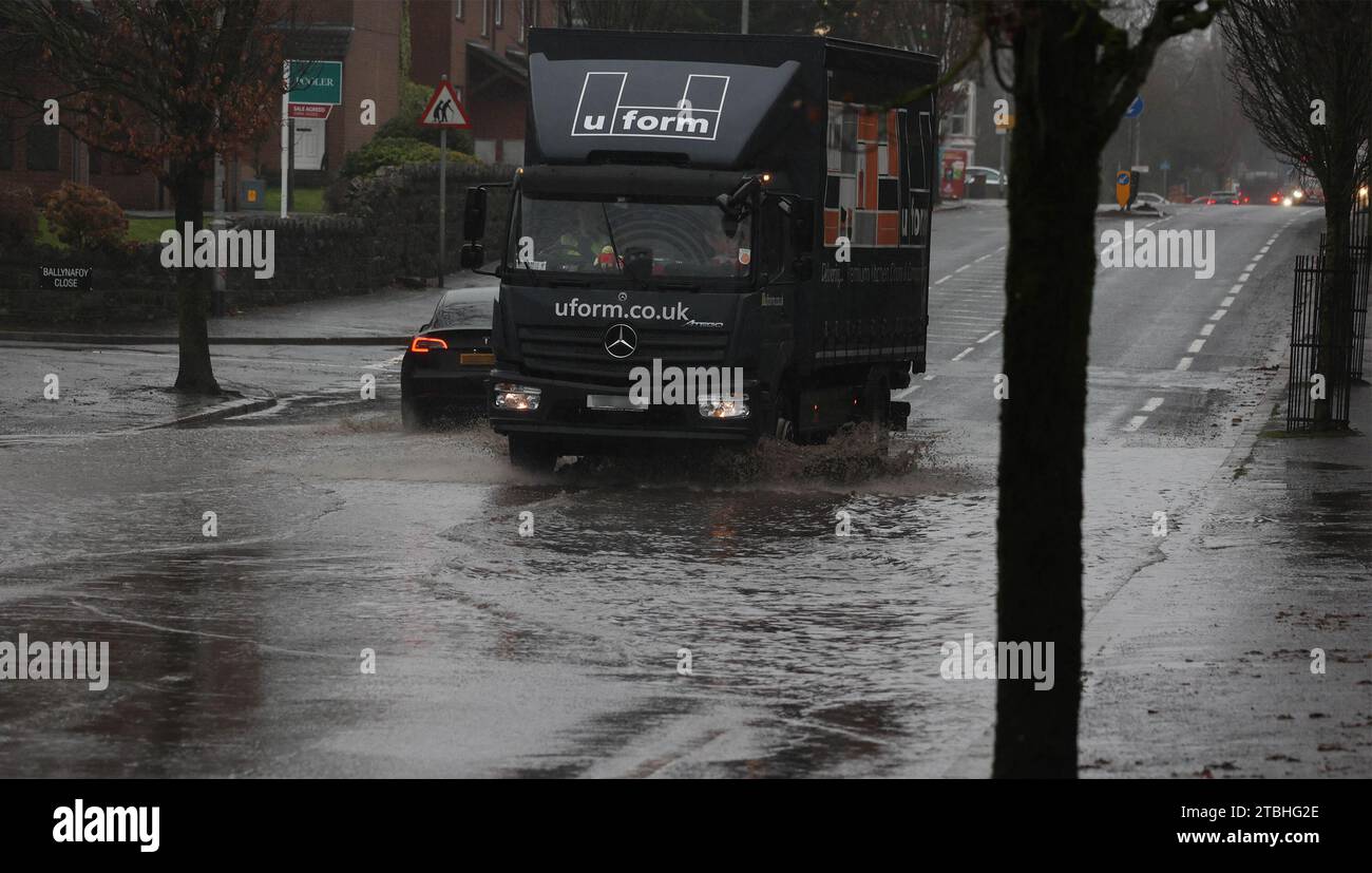 Belfast, Northern Ireland, UK. 07th Dec 2023. UK weather - heavy rain ...