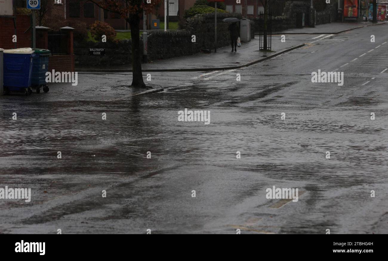 Belfast, Northern Ireland, UK. 07th Dec 2023. UK weather - heavy rain ...