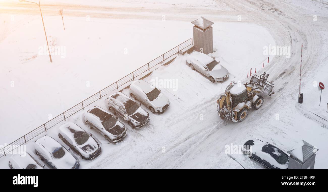 Tractor removing snow in hi-res stock photography and images - Alamy