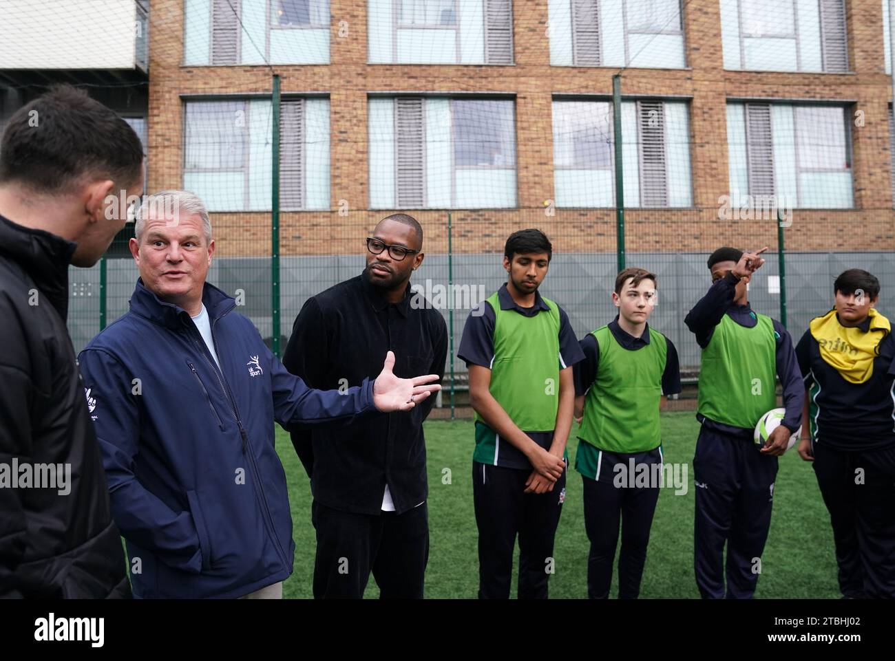 Sports minister Stuart Andrew and former England international rugby ...