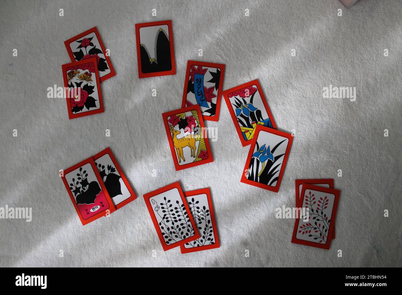 Hanafuda card hi-res stock photography and images - Alamy