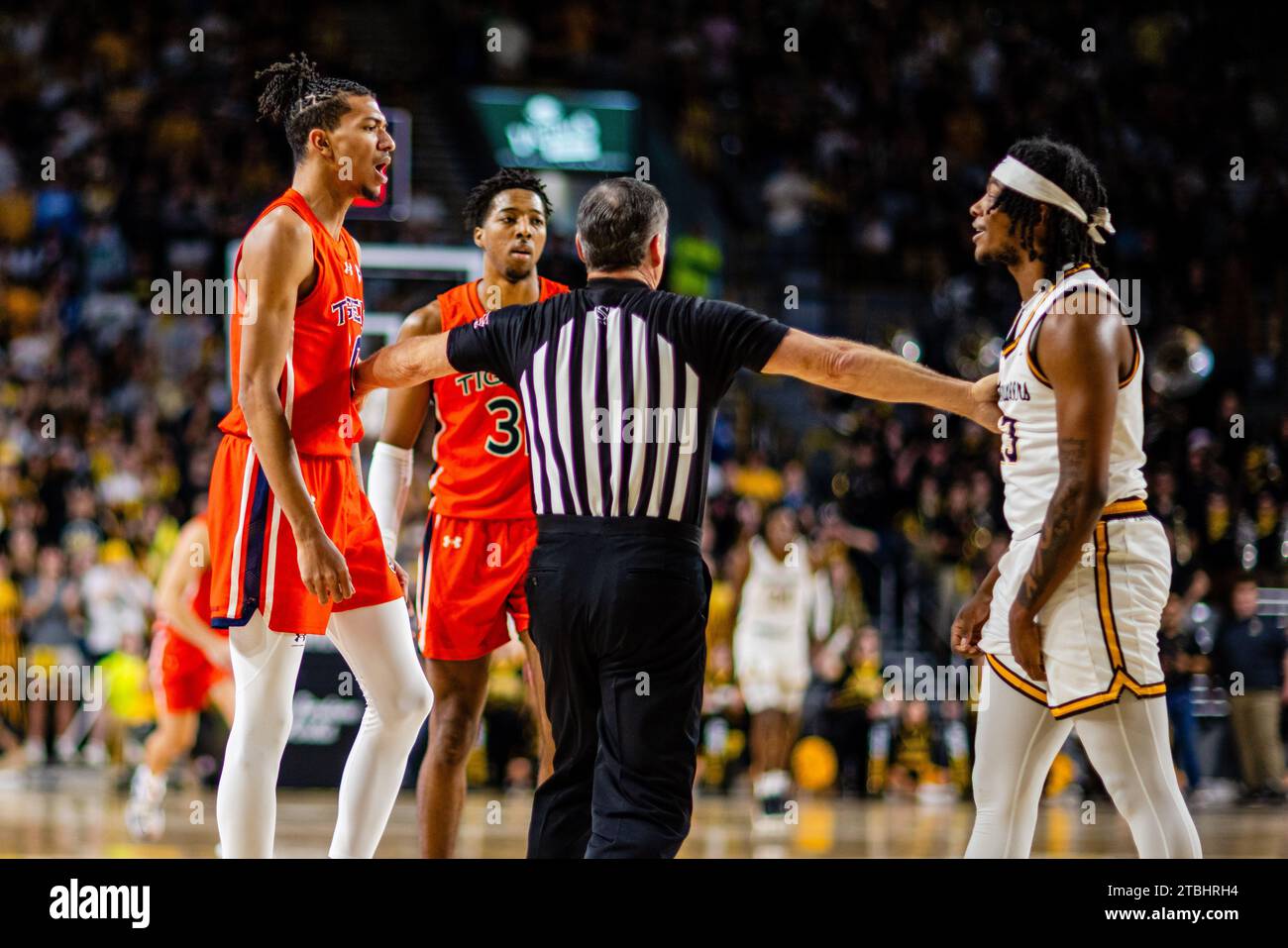 December 3, 2023: Auburn Tigers guard Chad Baker-Mazara (10) and ...