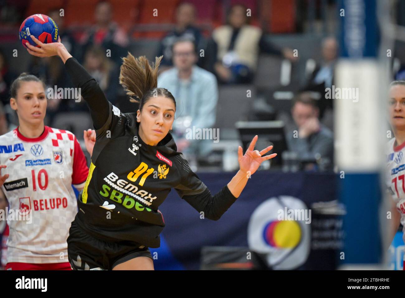 Ivona pavicevic hi-res stock photography and images - Alamy