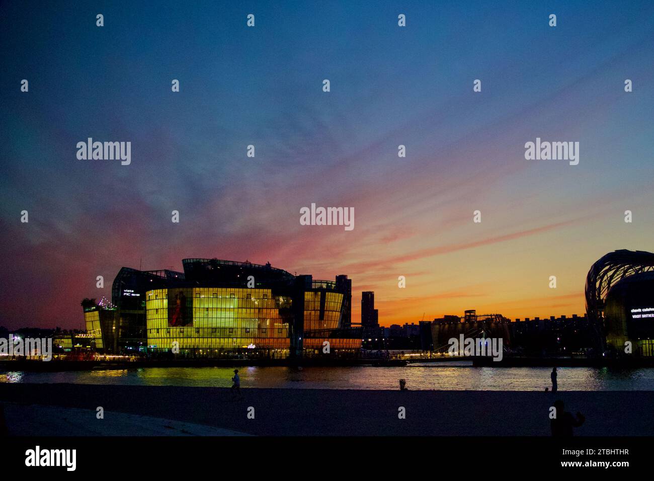 A picture of Some Sevit in Banpo Hangang Park in Seoul, South Korea ...