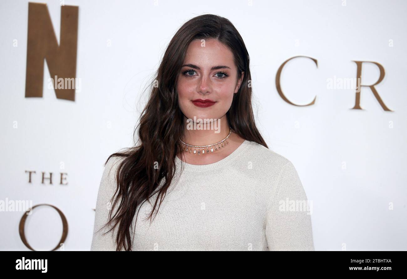 Meg bellamy the crown hi-res stock photography and images - Alamy