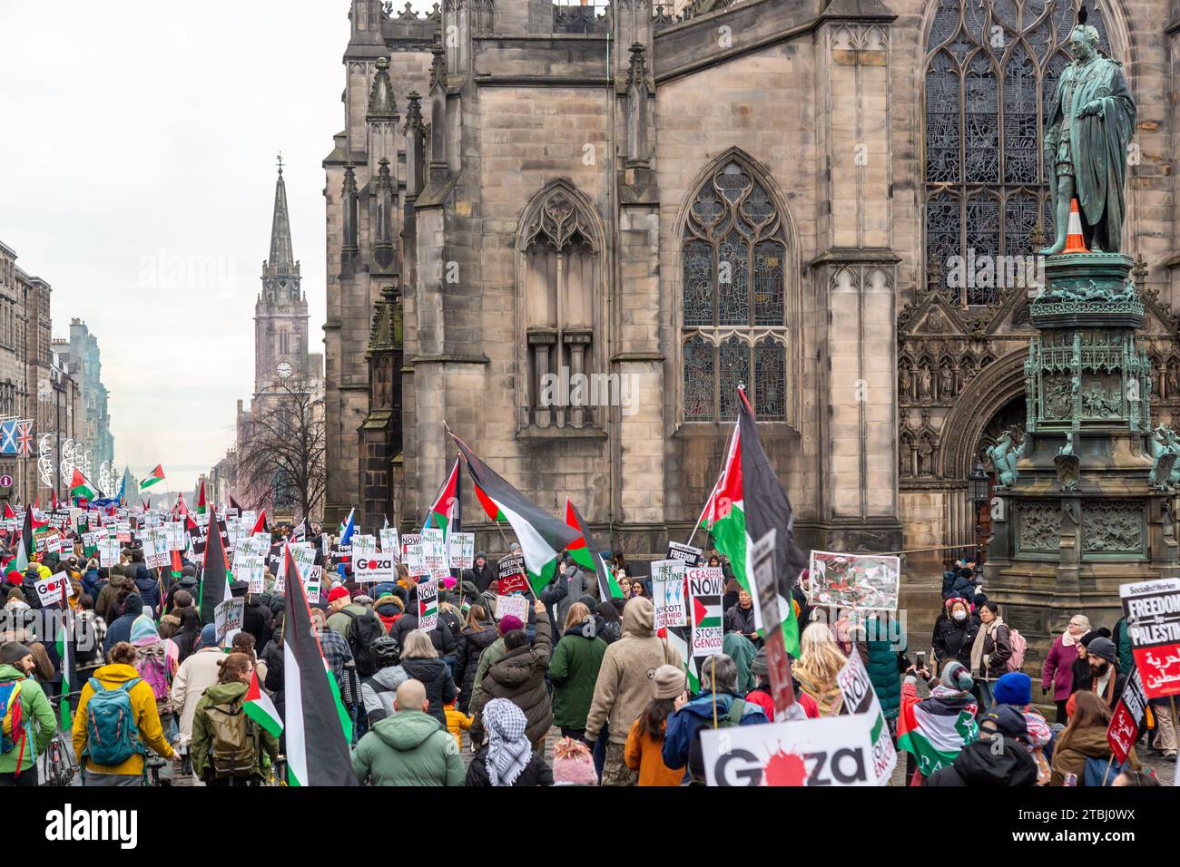 A large Demonstration for Palestine in Edinburgh to demand an end to ...