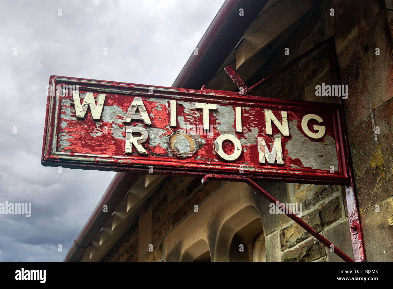 Waiting Room sign. Dent railway station Stock Photo - Alamy