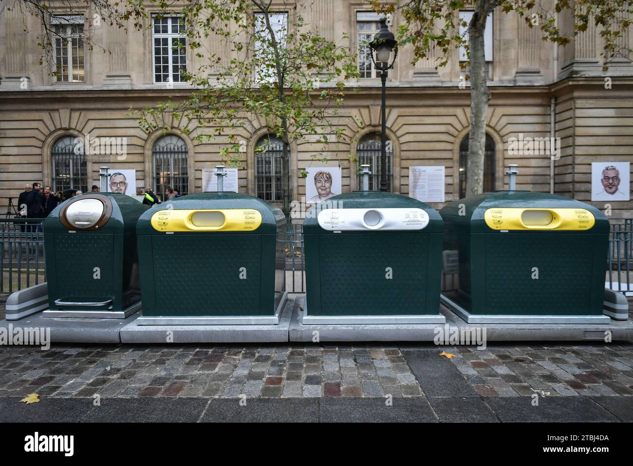 Paris, France. 07th Dec, 2023. This photograph shows the new food waste ...