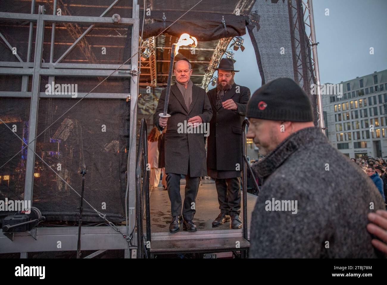 Berlin, Germany. 7th Dec, 2023. In a symbolic and heartwarming gesture ...