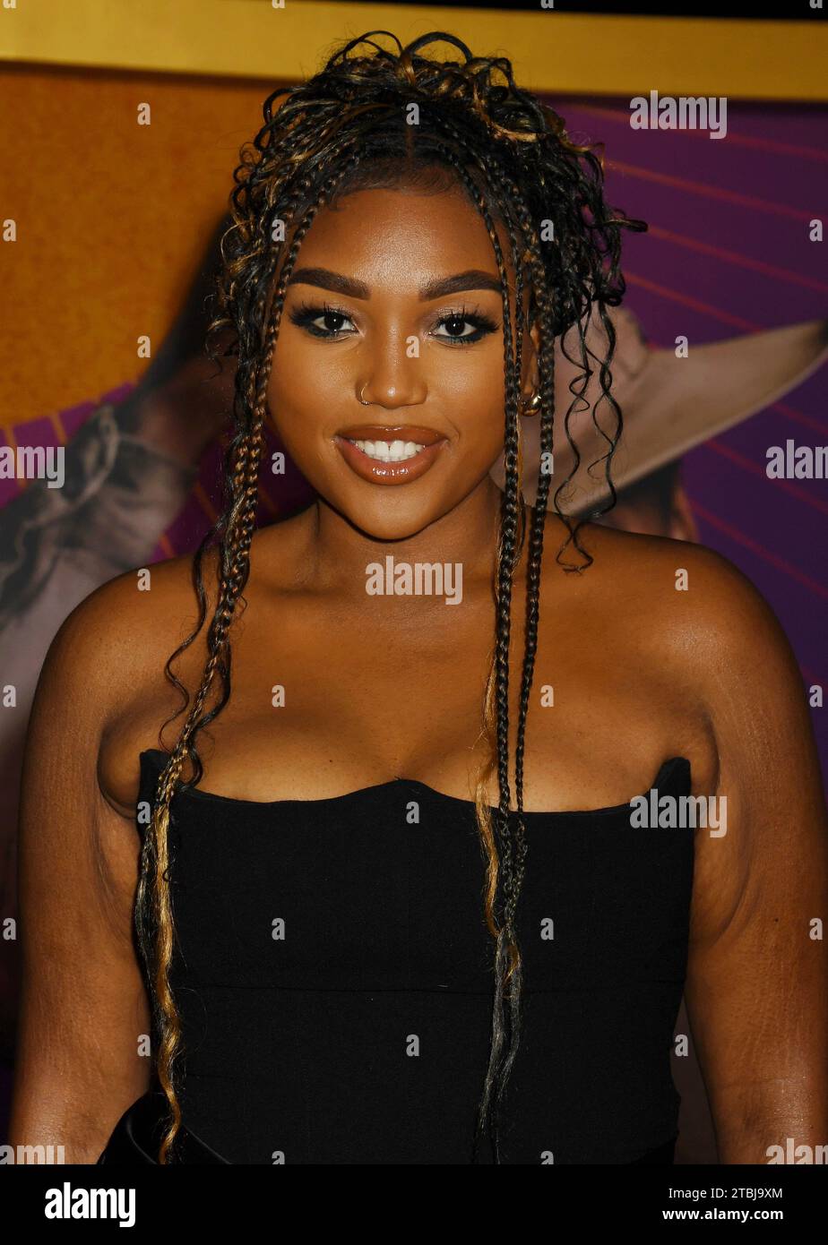 LOS ANGELES, CALIFORNIA - DECEMBER 06: Syrai Smith attends the World ...