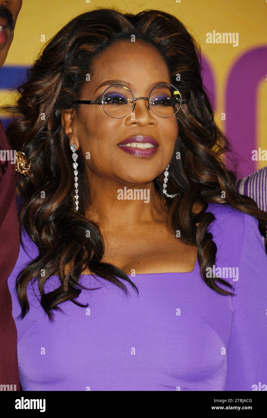 LOS ANGELES, CALIFORNIA - DECEMBER 06: Oprah Winfrey attends the World ...