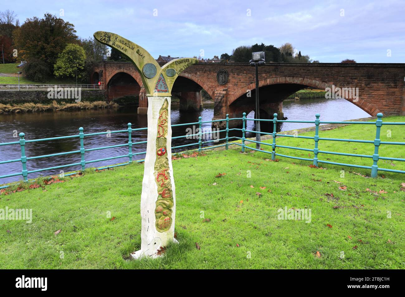 Cycle and pedestrian routes hi-res stock photography and images - Alamy