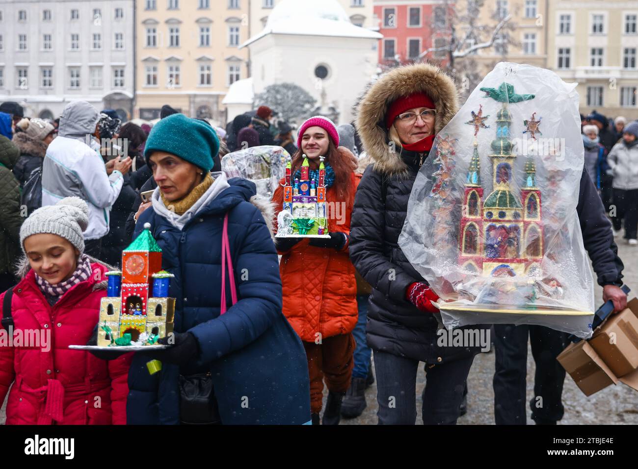Krakow, Poland. 7th Dec, 2023. Traditional nativity scene crafts are ...