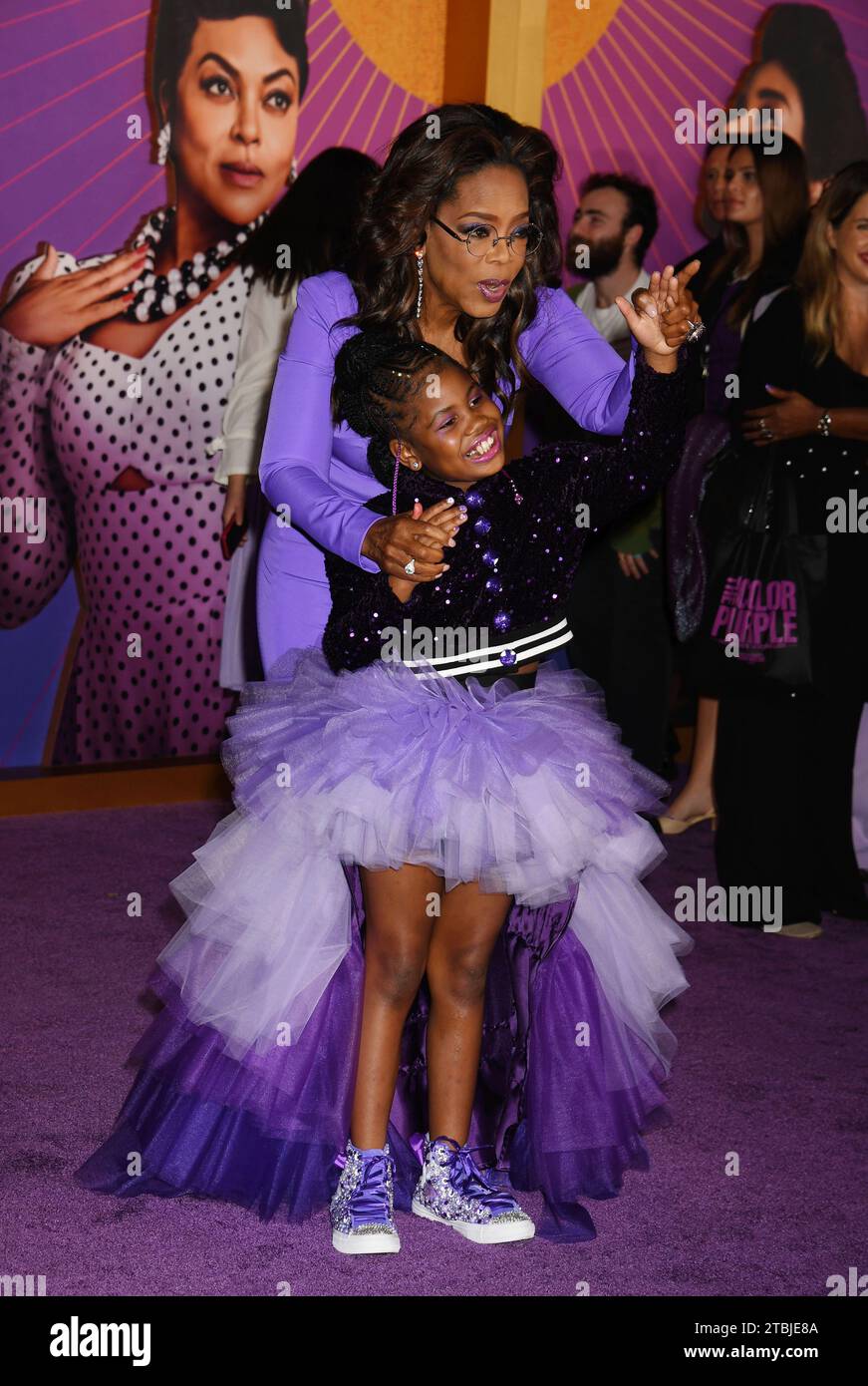 LOS ANGELES, CALIFORNIA - DECEMBER 06: (L-R) Robyn Melrose McKee and ...