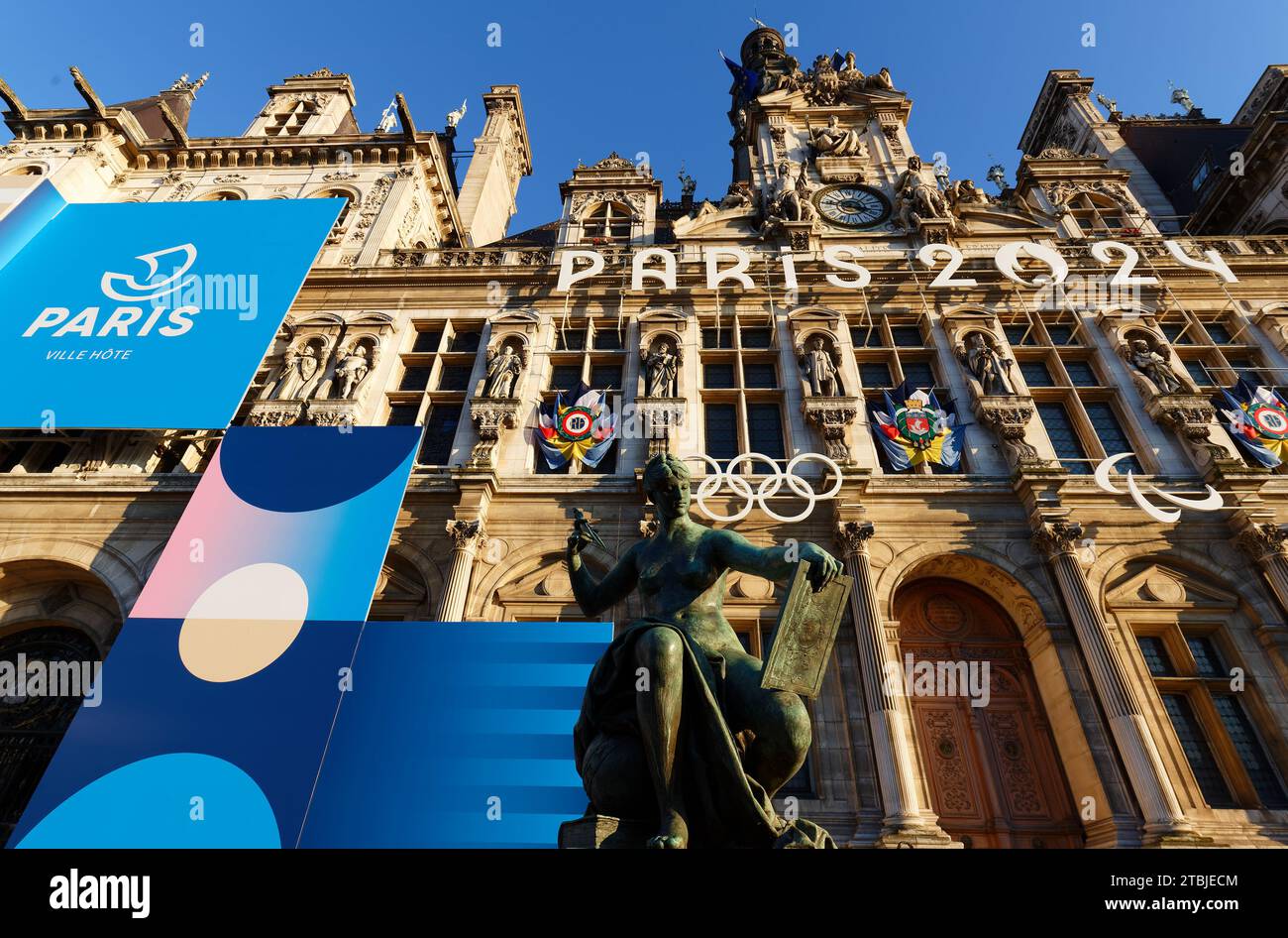 2024 olympic logo hi-res stock photography and images - Alamy