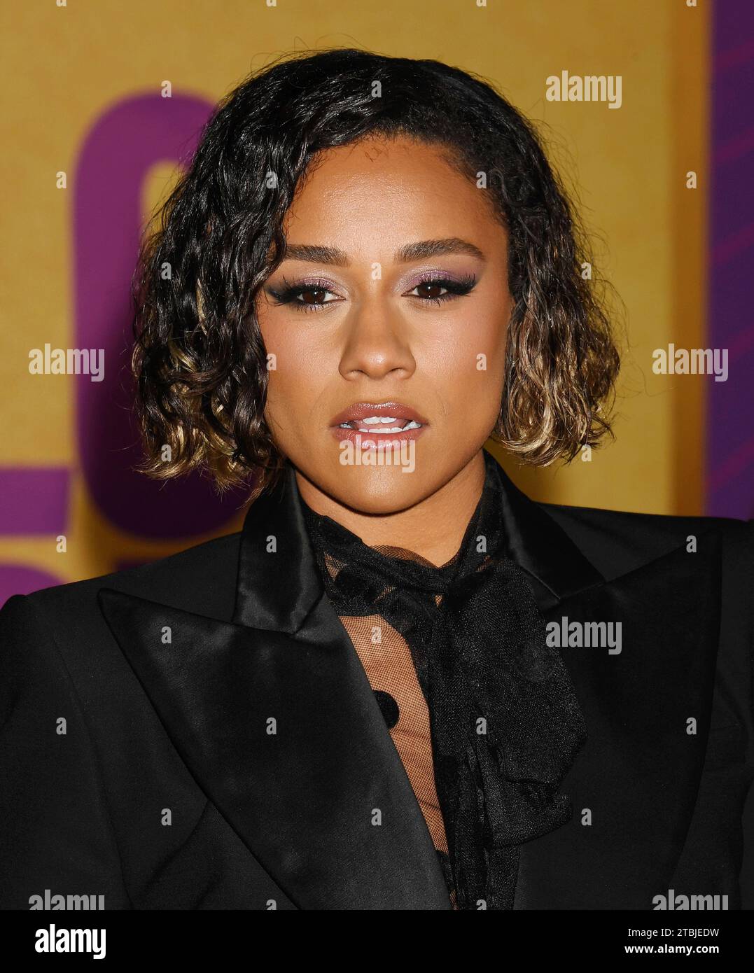 LOS ANGELES, CALIFORNIA - DECEMBER 06: Ariana DeBose attends the World ...