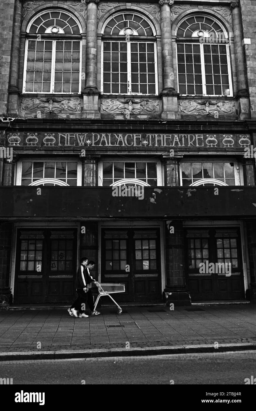 Plymouth palace theatre hi-res stock photography and images - Alamy