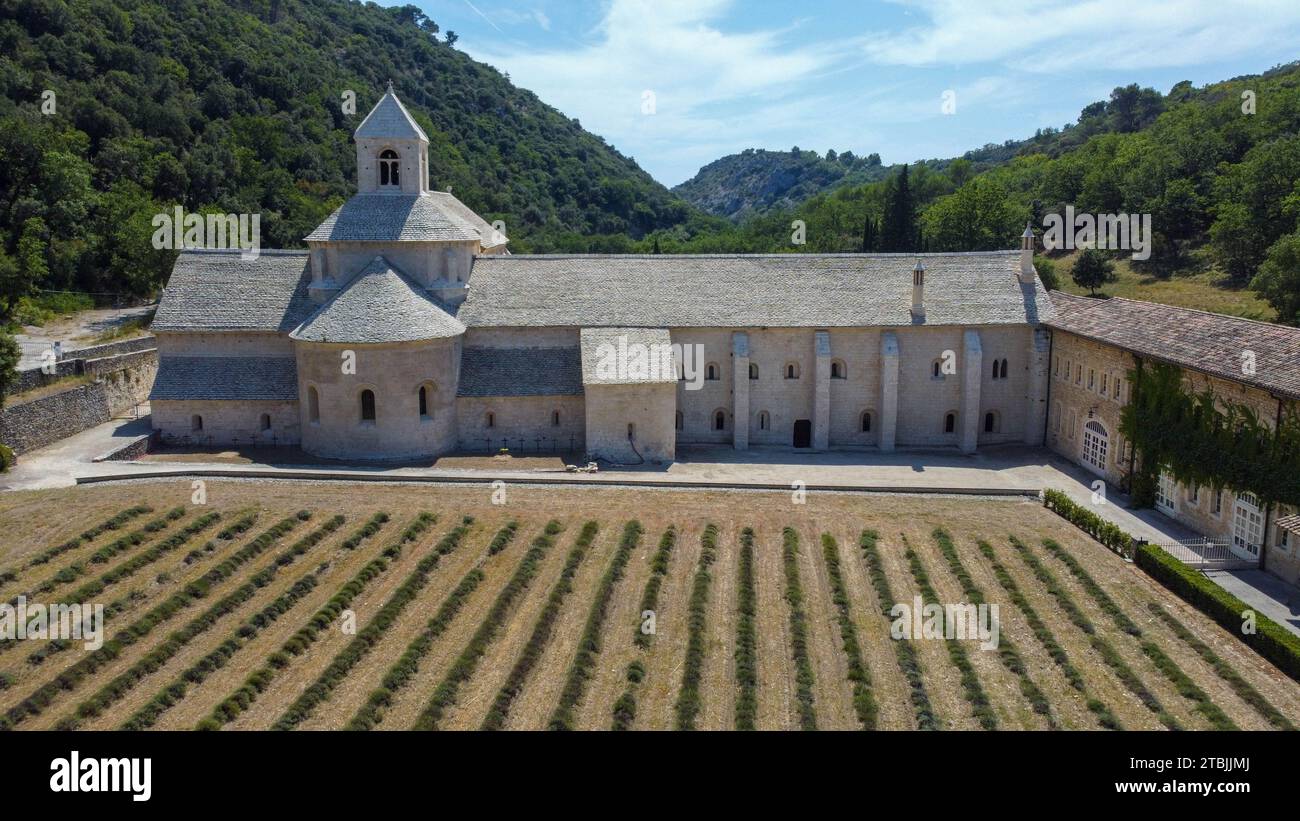 Cistercian Abbey of Senanque in Provence, a place of tranquility and ...
