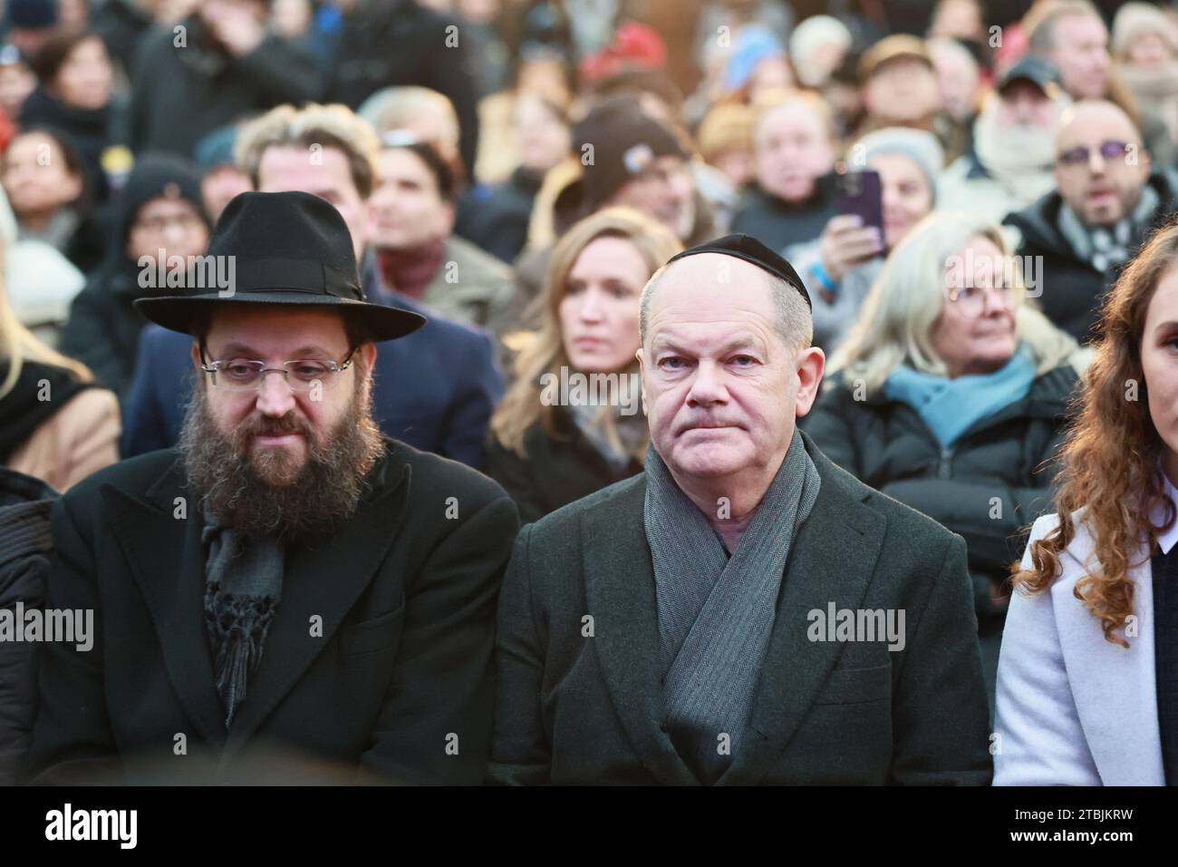 12/07/2023, Berlin, Germany. Rabbi Yehuda Teichtal and Chancellor ...