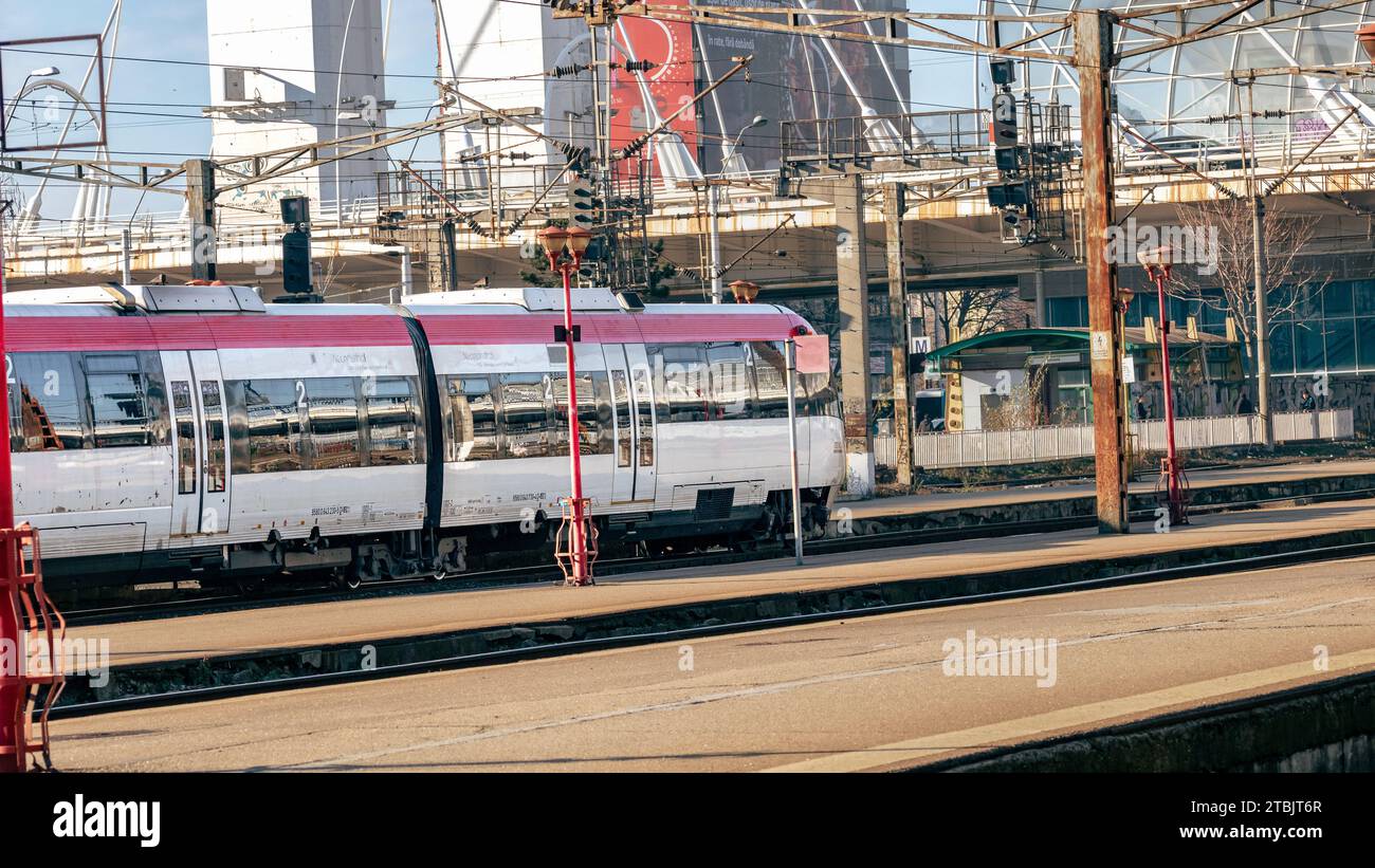 Train at Bucharest North Railway Station (Gara de Nord Bucuresti Stock ...