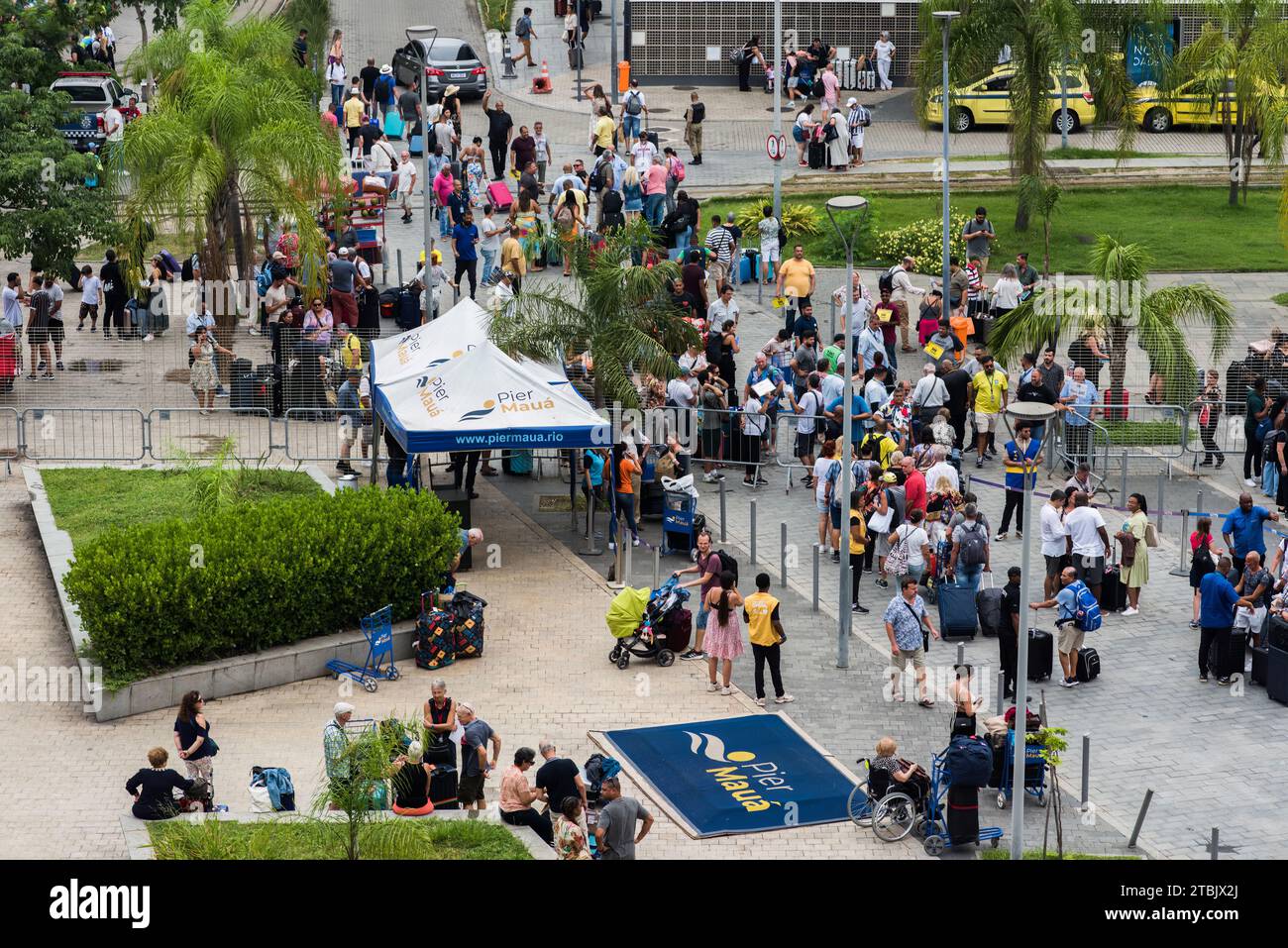Rio de Janeiro, Brazil - December 5, 2023: Many people exiting the Rio ...