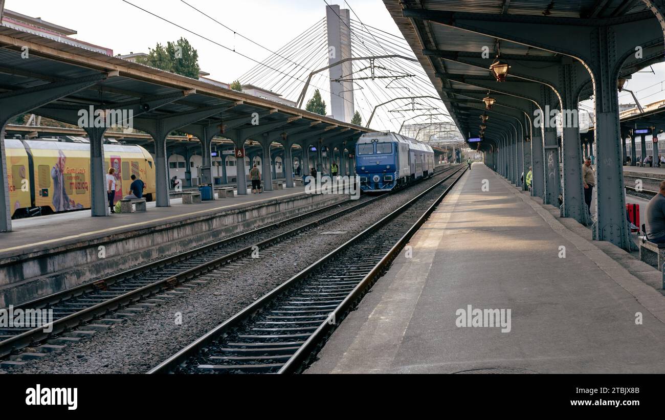 Train at Bucharest North Railway Station (Gara de Nord Bucuresti Stock ...