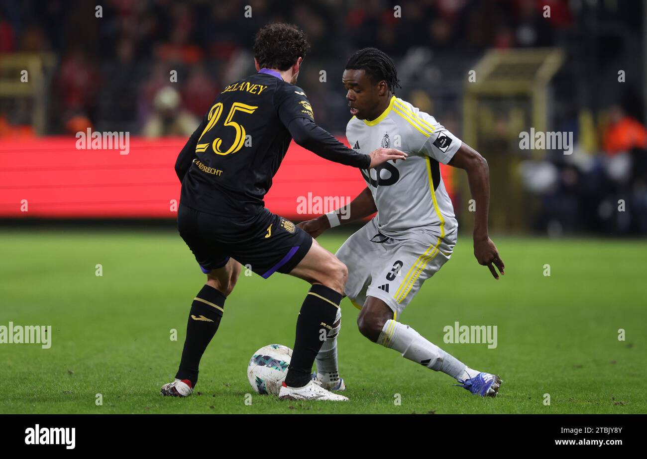Brussels, Belgium. 07th Dec, 2023. Anderlecht's Thomas Delaney and ...