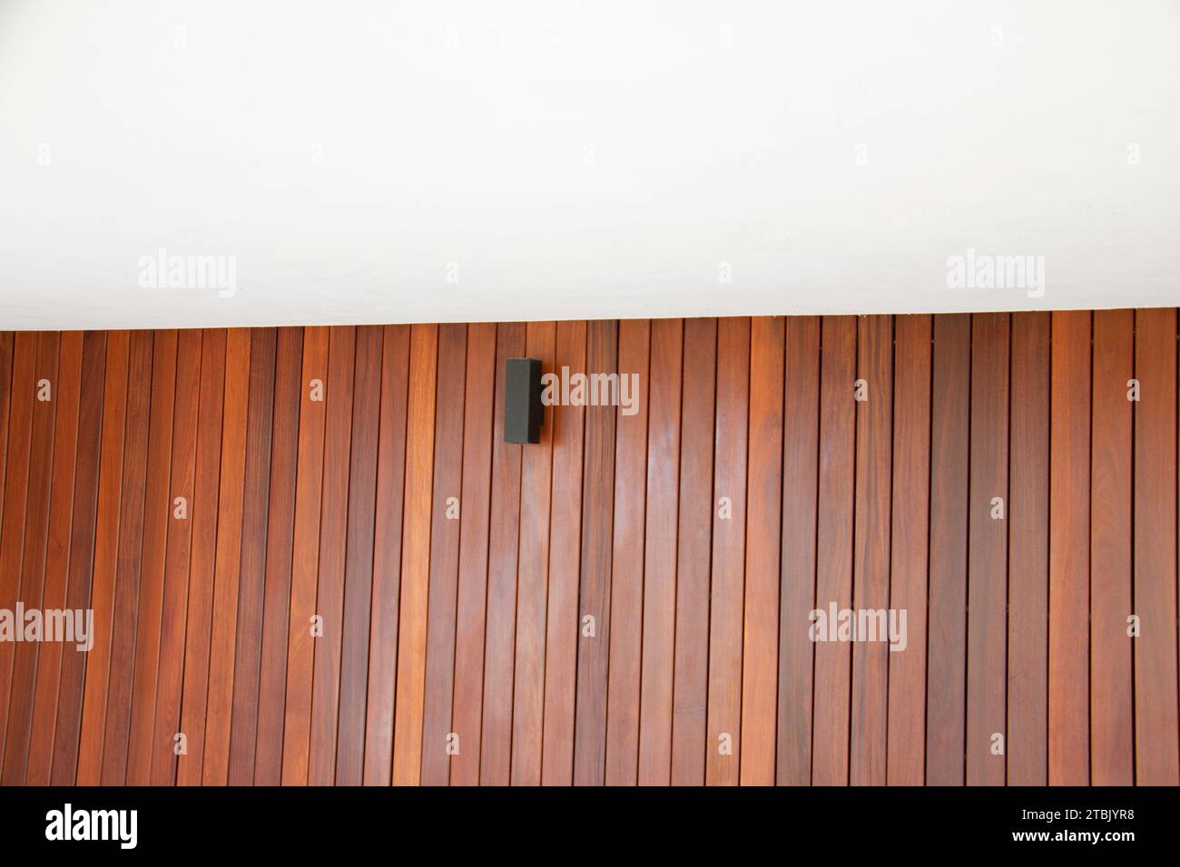 Ceiling cladding hi-res stock photography and images - Alamy