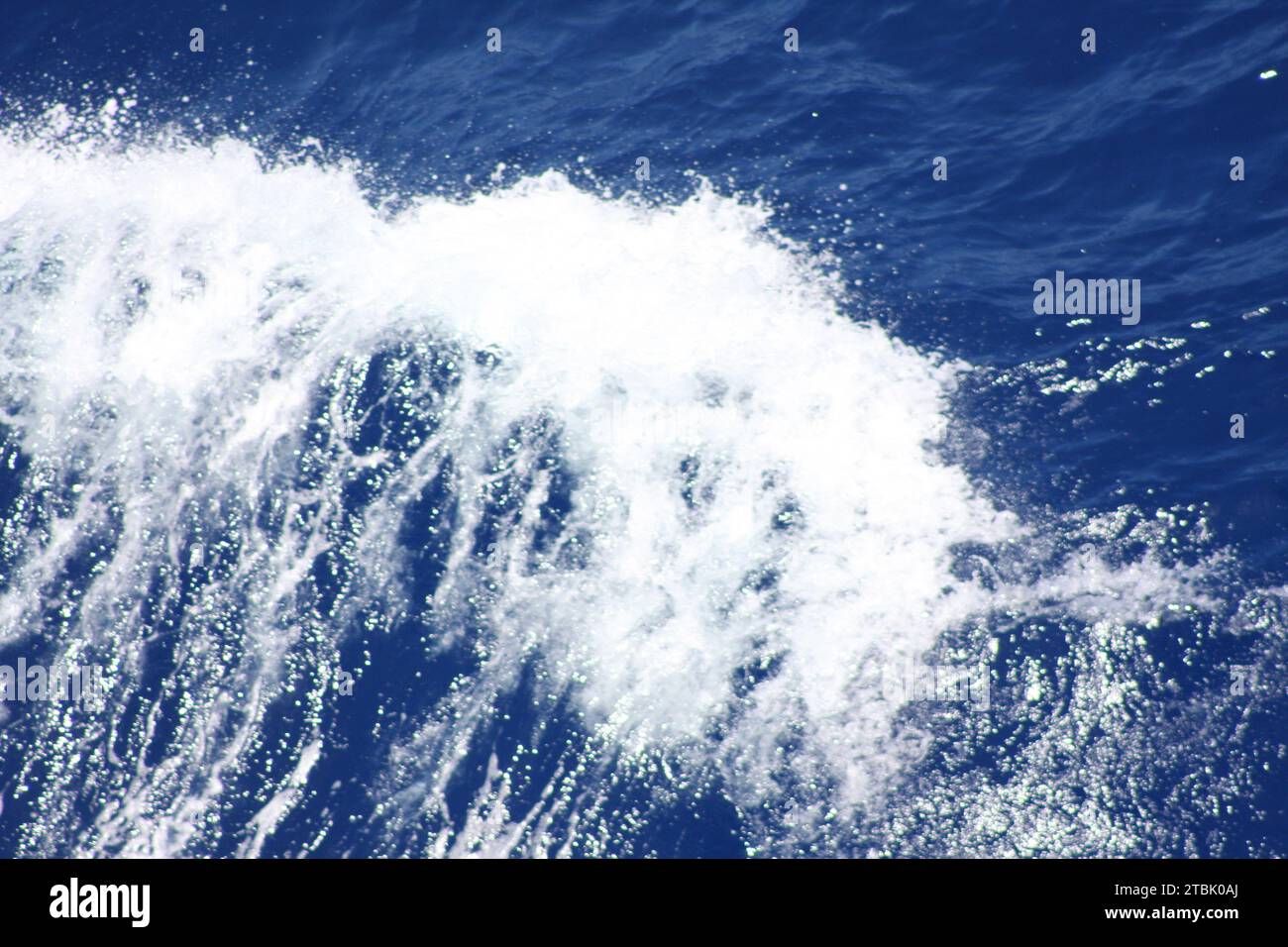 Waves from ship in ocean hi-res stock photography and images - Alamy