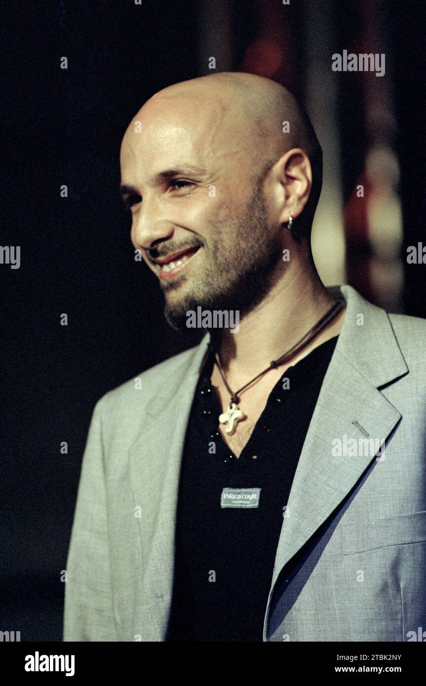 Milan Italy 1999-11-18 : Alex Baroni, Italian singer, during the live ...