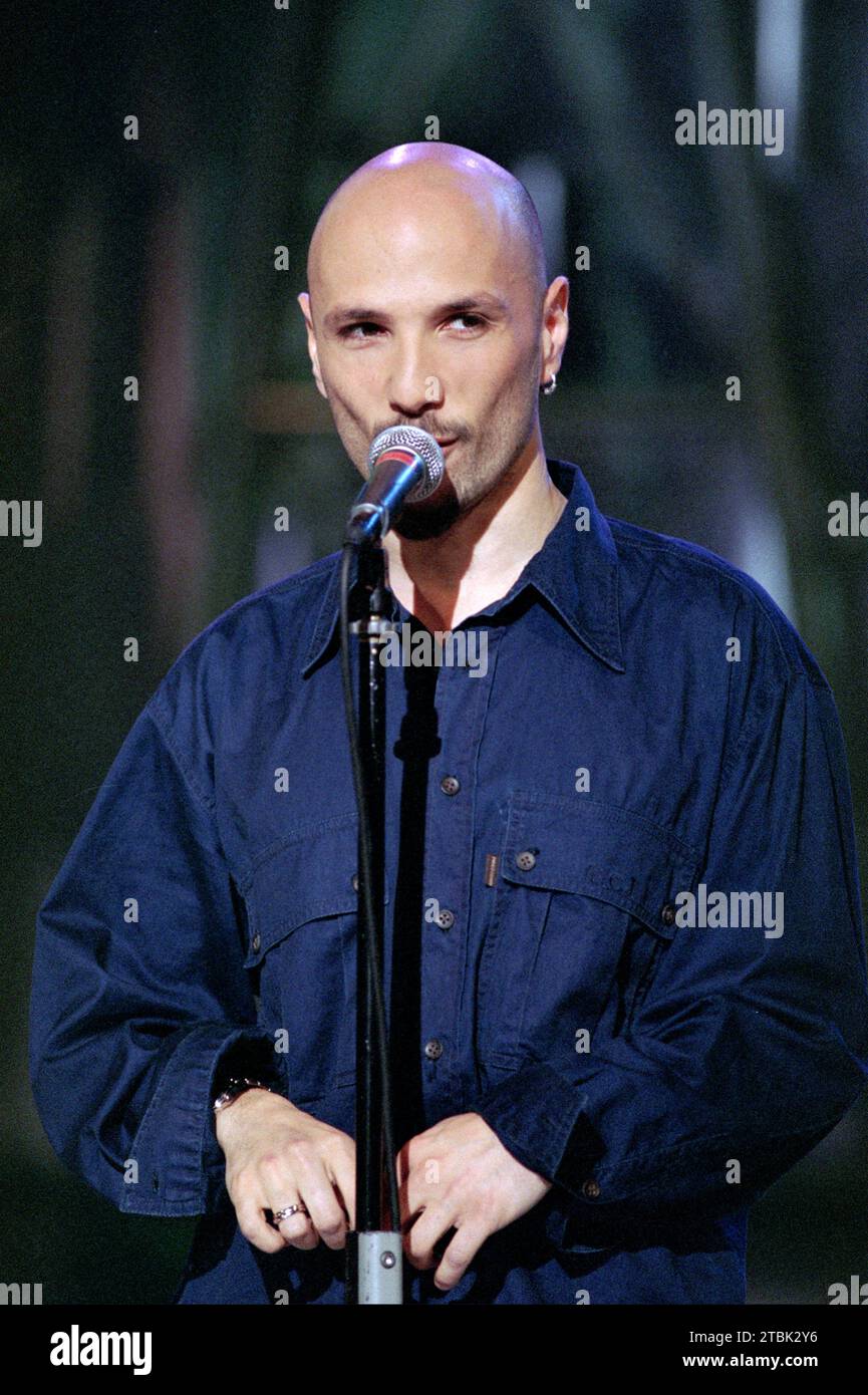 Alex baroni photographs 1997 hi-res stock photography and images - Alamy