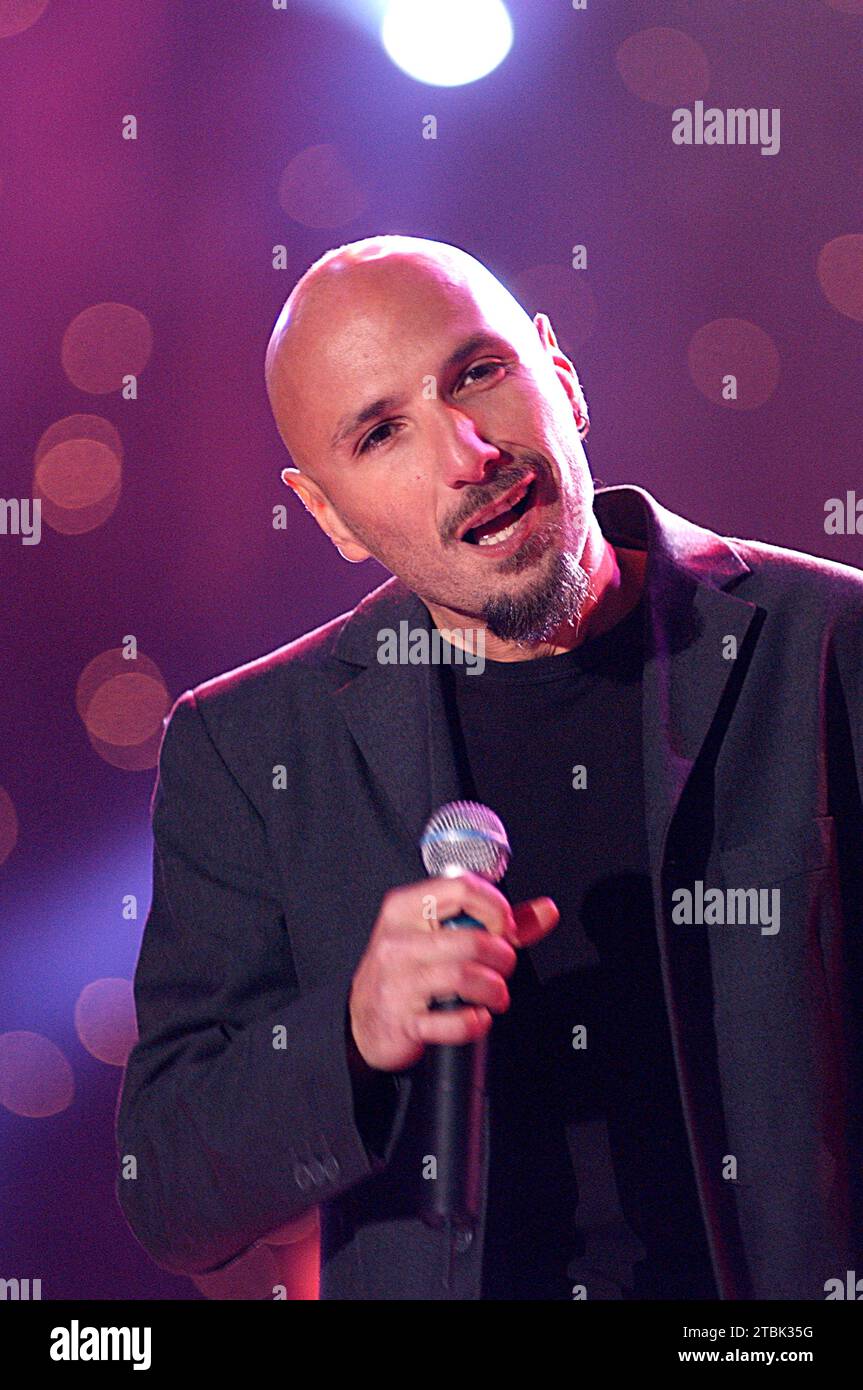 Milan Italy 2001-12-11: Alex Baroni, Italian singer, during the live ...
