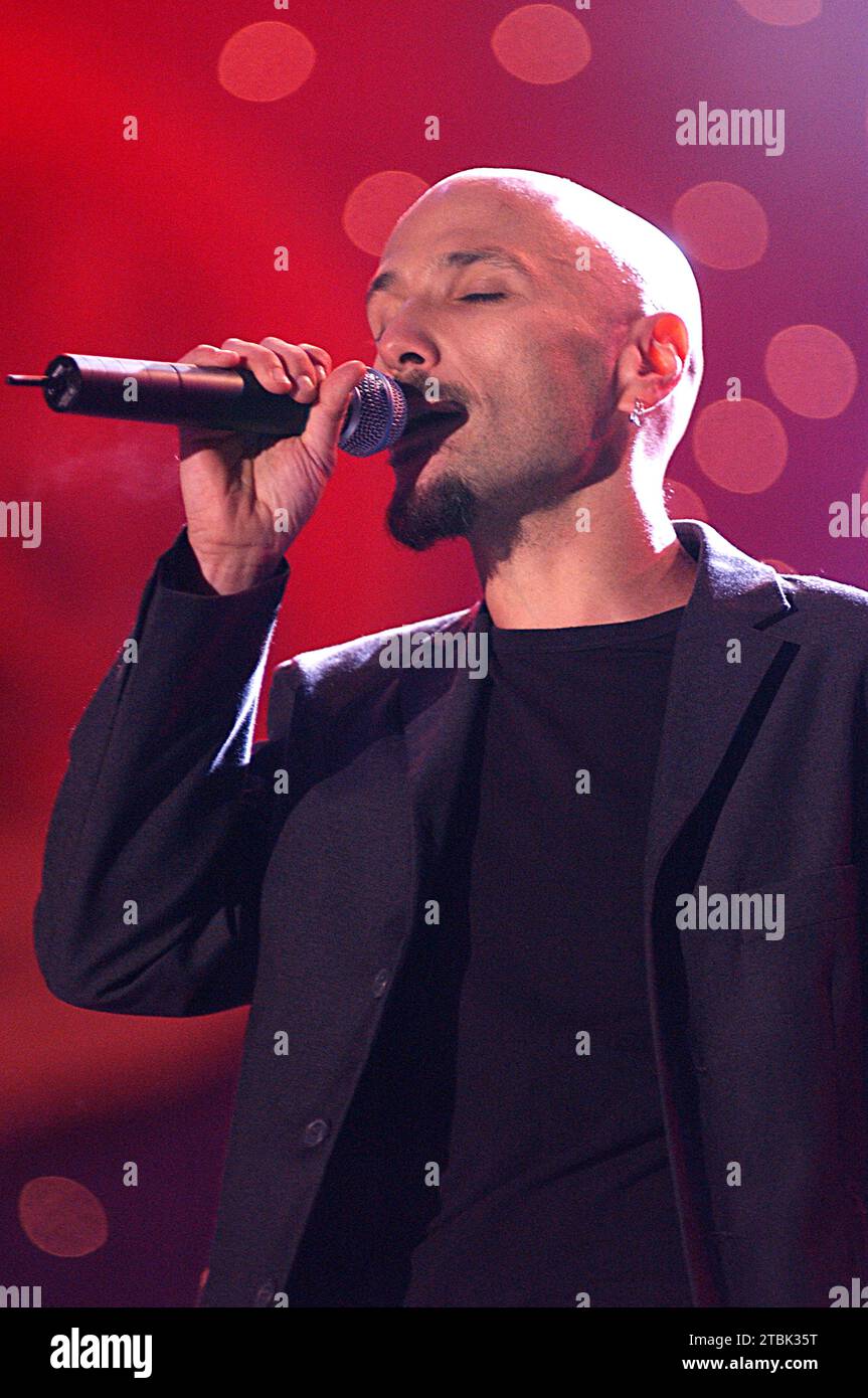 Alex baroni images 2001 hi-res stock photography and images - Alamy