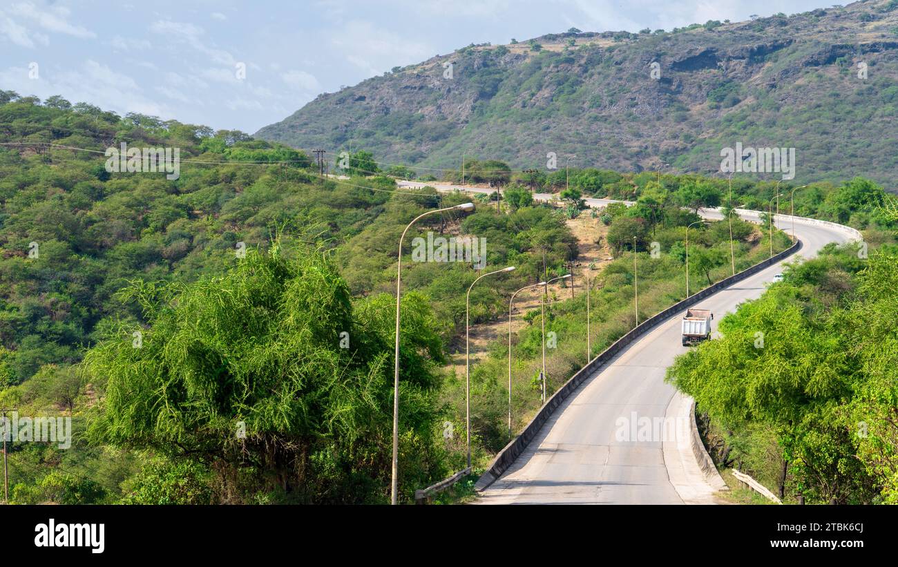 Salalah, Oman- November 11,2023- The roads of Salalah wind through nature's scenic wonders Stock ...