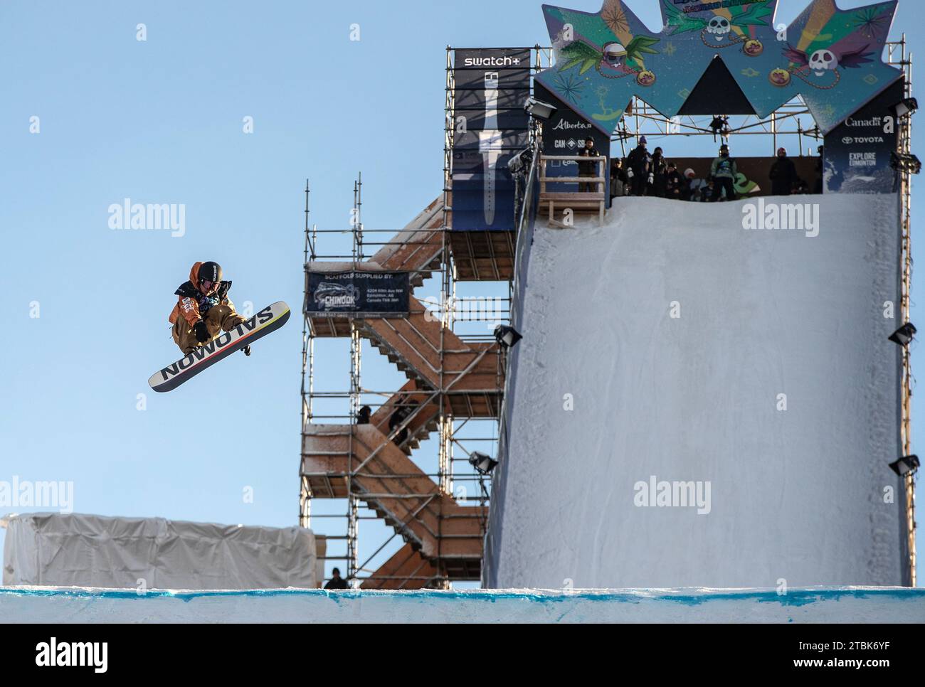 Edmonton, Canada. 07th Dec, 2023. A snowboarder practices for the The ...