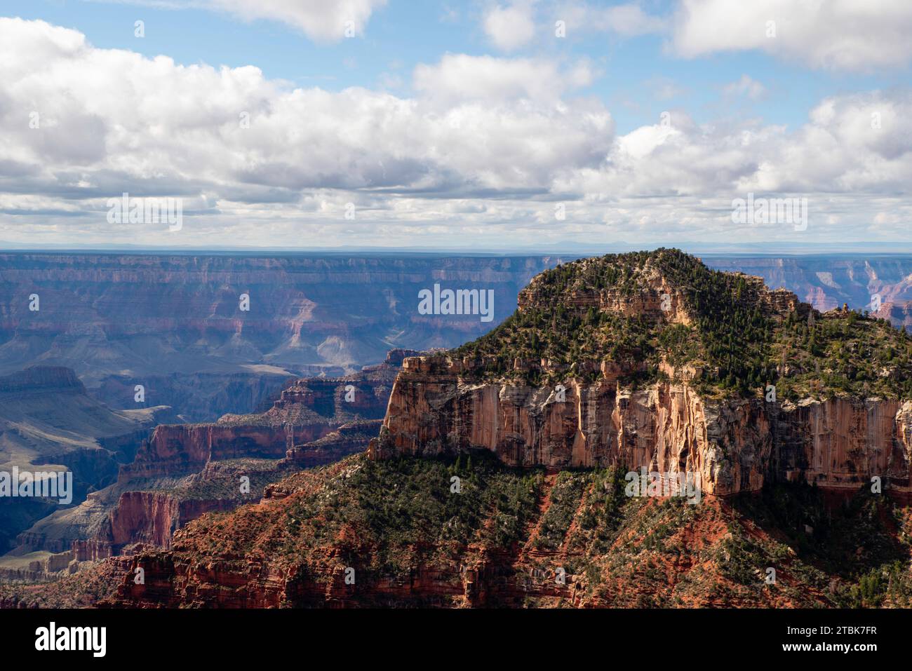 Photograph of the spectacular Grand Canyon, taken from the Bright Angel ...